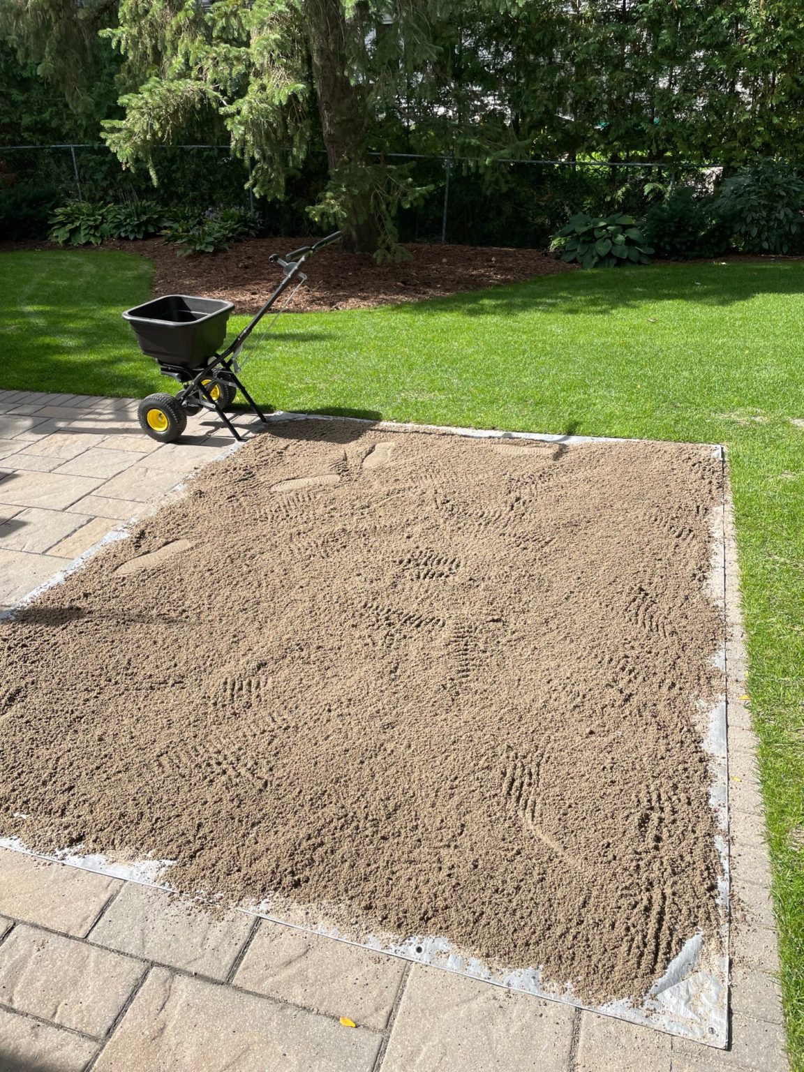 Leveling Your Lawn with Sand - DIY LAWN EXPERT